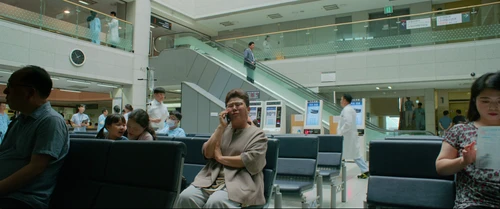 Parasite (2019) - Film Stills & Frames | StillsLab